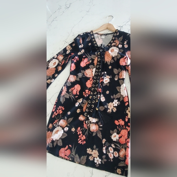 VENUS | Dresses | Floral Black Venus Dress Medium | Poshmark